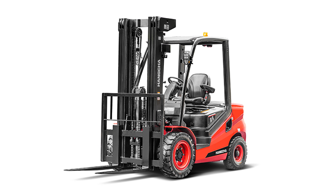 XF2Series Pneumatic Forklift 3,000-7,000 lbs - Butterfield Forklift LTD